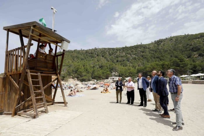 La Seguridad en la Playa con Sistemas de Vigilancia - Seguridad 8x8